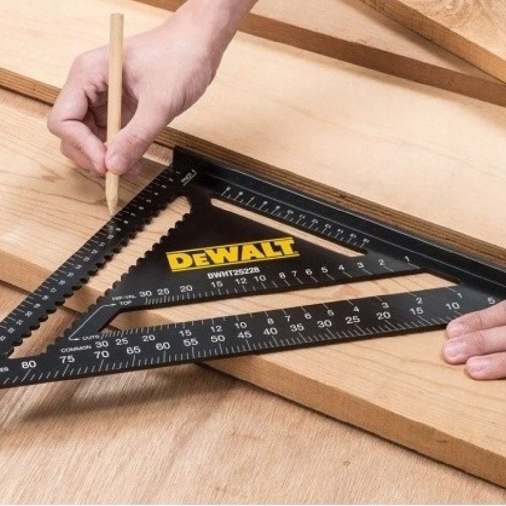 Многофункционален триъгълник Dewalt DWHT25228-0, Прав ъгъл за греди 300мм