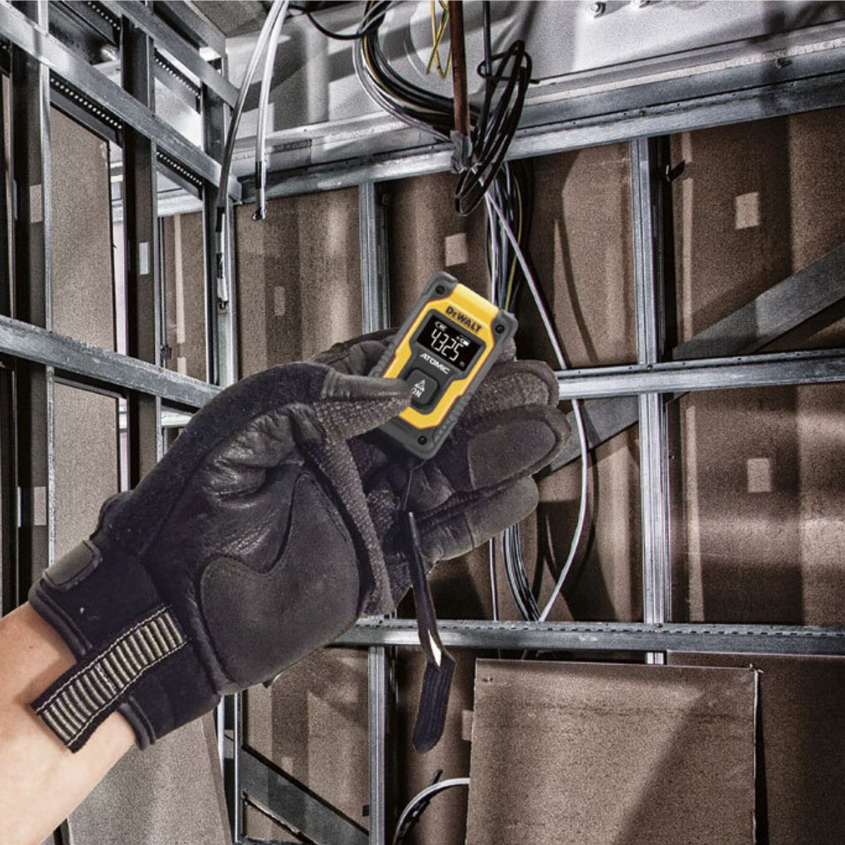 Лазерна ролетка DeWALT DW055PL - 15м / Li-Ion